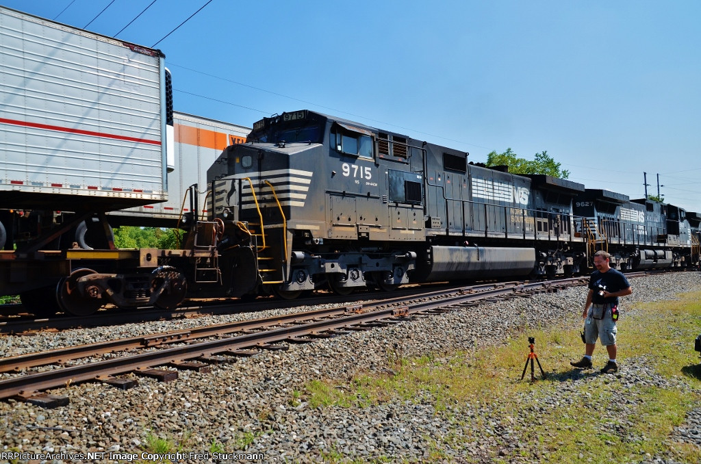 NS 9715 & Elmer Thomas.